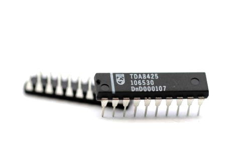Philips TDA8425 Semiconductor IC – Spared Parts UK